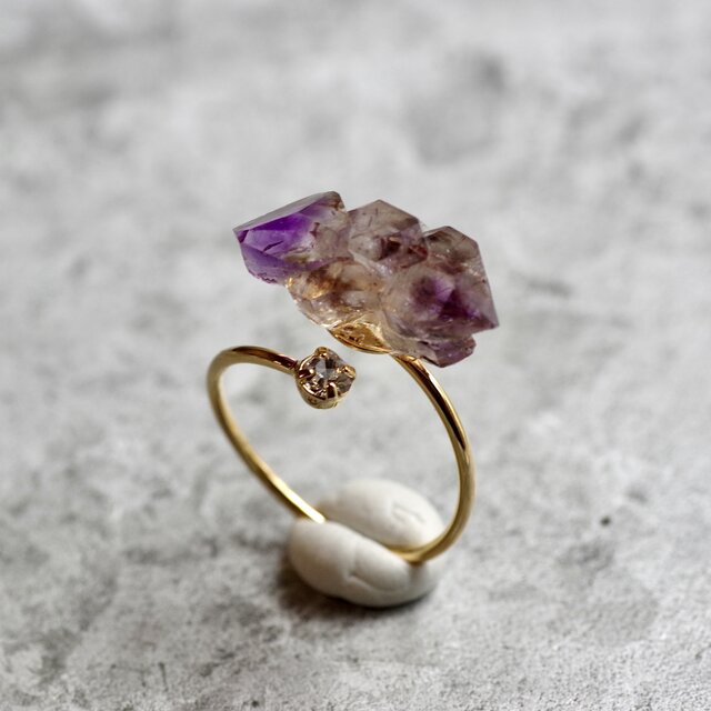 【一点もの】 アメジスト 鉱物原石 フリーサイズリング 天然石 パワーストーン (No.2104) | iichi ハンドメイド・クラフト作品・手仕事品の通販