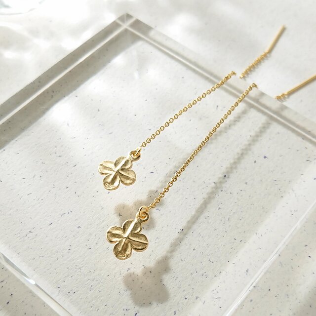 K14GF Four Leaf Clover Threader Earrings K18GP | iichi ハンドメイド・クラフト作品・手仕事品の通販