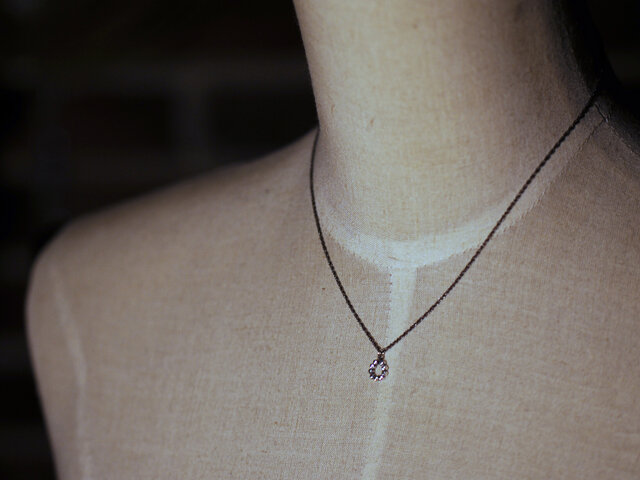 MPP009 Tender Tear Drop SILVER | iichi 日々の暮らしを心地よくするハンドメイドやアンティークのマーケットプレイス