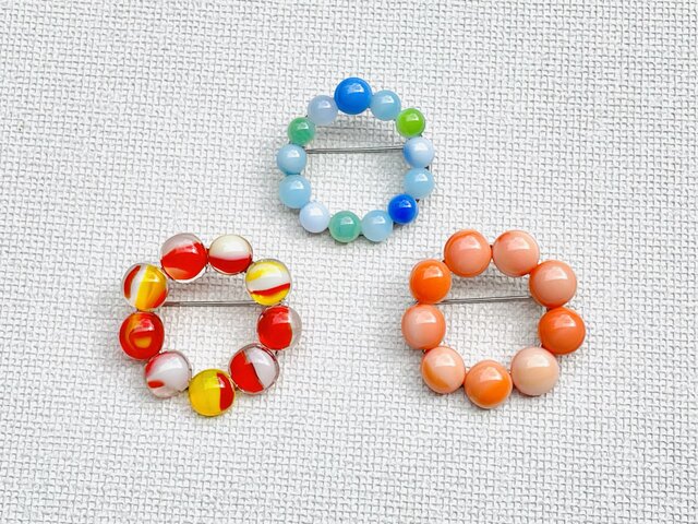 ブローチ・Bonbon（ブルー・グリーン） | iichi ハンドメイド・クラフト作品・手仕事品の通販