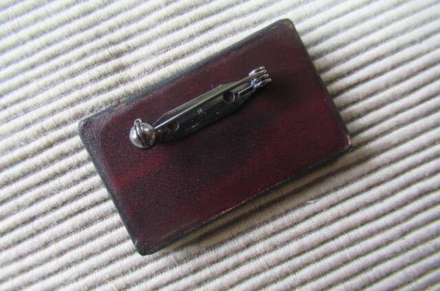 チェコスロバキア 切手ブローチ8150 | iichi ハンドメイド・クラフト作品・手仕事品の通販