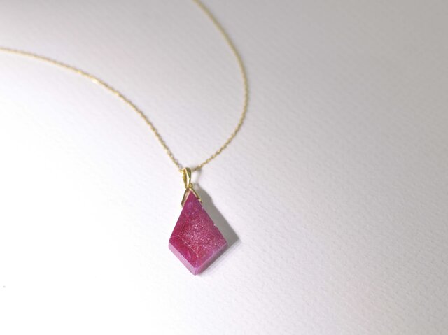 K18 Ruby Necklace【CASA/カーサ】（L） | iichi 日々の暮らしを心地よくするハンドメイドやアンティークのマーケットプレイス
