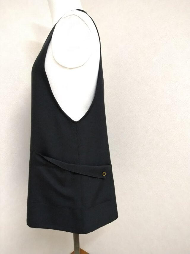 1枚は欲しい黒のエプロン。VOL-8 | iichi ハンドメイド・クラフト作品・手仕事品の通販