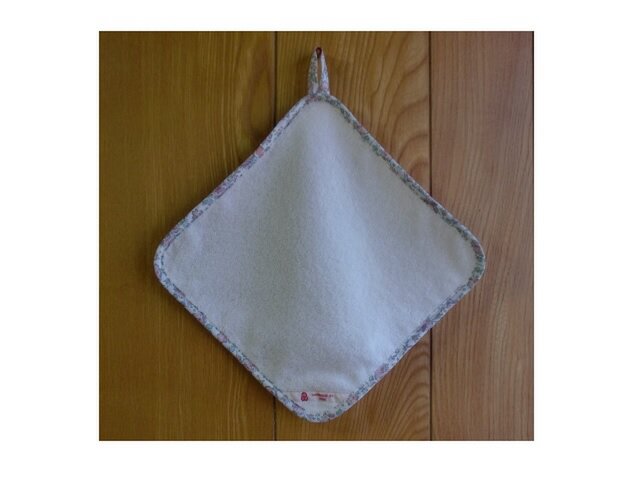 PURE*Organicタオルハンカチ*リバティ フェリシテ あずきミルク系 花柄 Felicite | iichi ハンドメイド・クラフト作品・手仕事品の通販