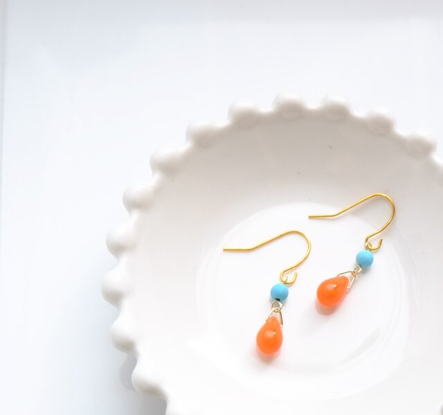d35-G43 ターコイズと【オレンジマーブル】のアレンジピアス (パーツ変更可能) | iichi ハンドメイド・クラフト作品・手仕事品の通販