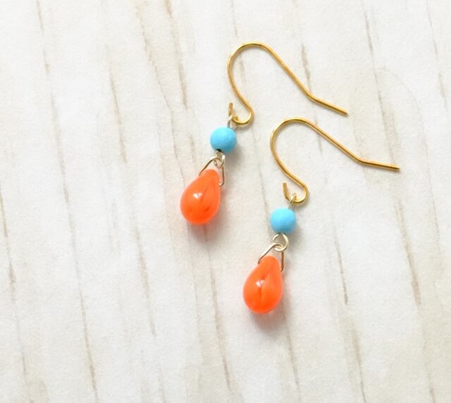 d35-G43 ターコイズと【オレンジマーブル】のアレンジピアス (パーツ変更可能) | iichi ハンドメイド・クラフト作品・手仕事品の通販