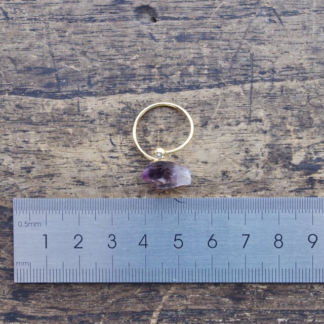 【一点もの】 アメジスト フリーサイズリング 原石 鉱物 天然石 パワーストーン (No.2300) | iichi ハンドメイド・クラフト作品・手仕事品の通販