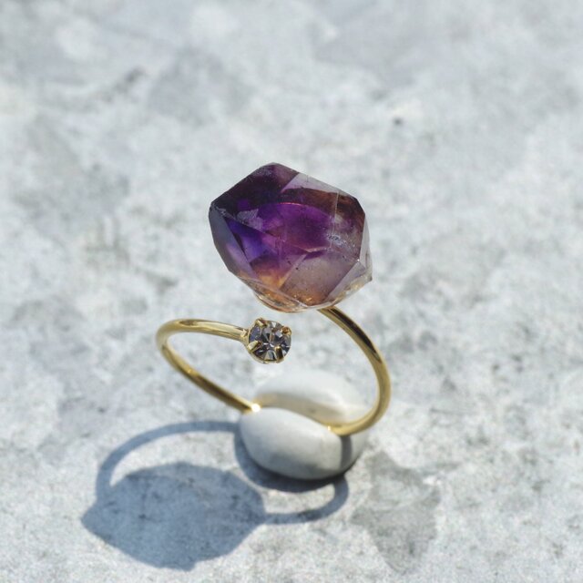 【一点もの】 アメジスト フリーサイズリング 原石 鉱物 天然石 パワーストーン (No.2302) | iichi ハンドメイド・クラフト作品・手仕事品の通販
