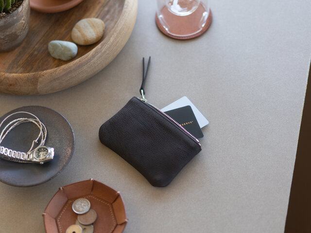 [New]革のフラットポーチS Kudu DC | iichi ハンドメイド・クラフト作品・手仕事品の通販