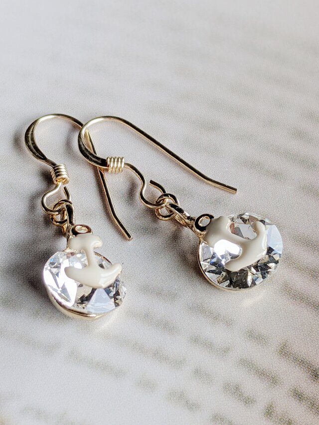夏も秋も♪14kgf 天然石＆SWAROVSKI華やかピアス | iichi ハンドメイド・クラフト作品・手仕事品の通販