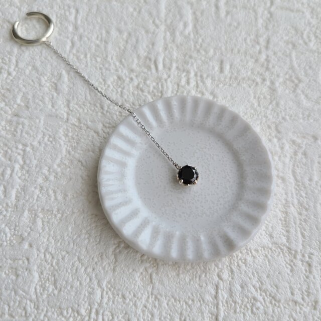 Black CZ Chain Earcuff / SV925 | iichi ハンドメイド・アンティーク・食品・ギフト・手作り