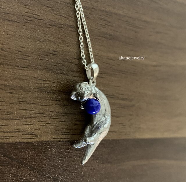 ラピスラズリとフェレット | iichi ハンドメイド・クラフト作品・手仕事品の通販