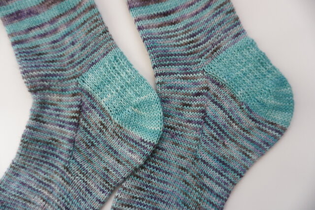 手編みの靴下 | iichi ハンドメイド・クラフト作品・手仕事品の通販