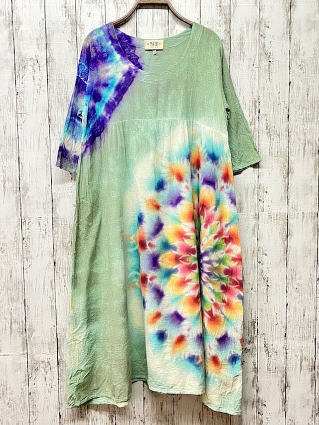 タイダイ染め ロングワンピース 涼やかな色合いに幻想的な大曼荼羅 HD17-05 | iichi ハンドメイド・クラフト作品・手仕事品の通販