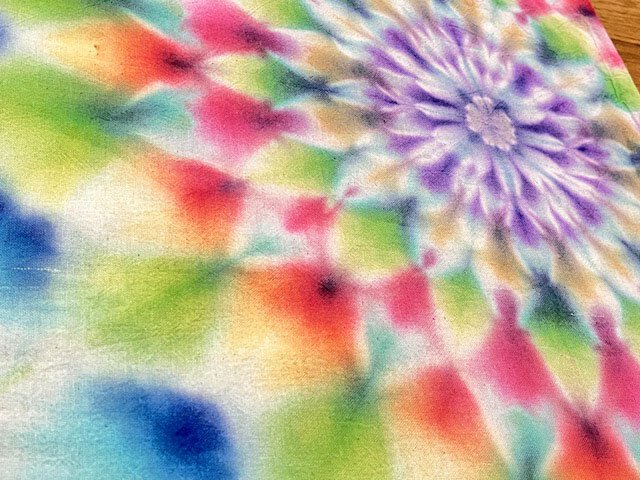 タイダイ染め 前開きワンピース 空や花を映す湖面カラーに美しく幻想的な大曼荼羅 HD17-06 | iichi ハンドメイド・クラフト作品・手仕事品の通販