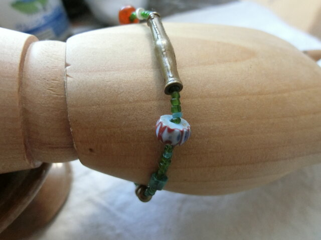 ＊happy price＊RIN＋NEブレス@アジア渡りの古シードビーズ＋アフリカの真鍮＋カーネリアン | iichi ハンドメイド・クラフト作品・手仕事品の通販