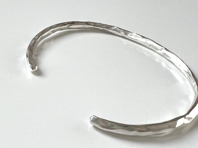 揺らぎのバングル 3mm | iichi ハンドメイド・クラフト作品・手仕事品の通販