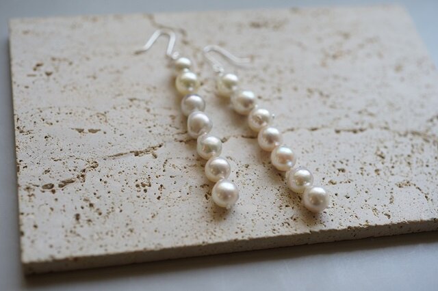 【seasons】あこやバロックパールラインピアス | iichi ハンドメイド・クラフト作品・手仕事品の通販