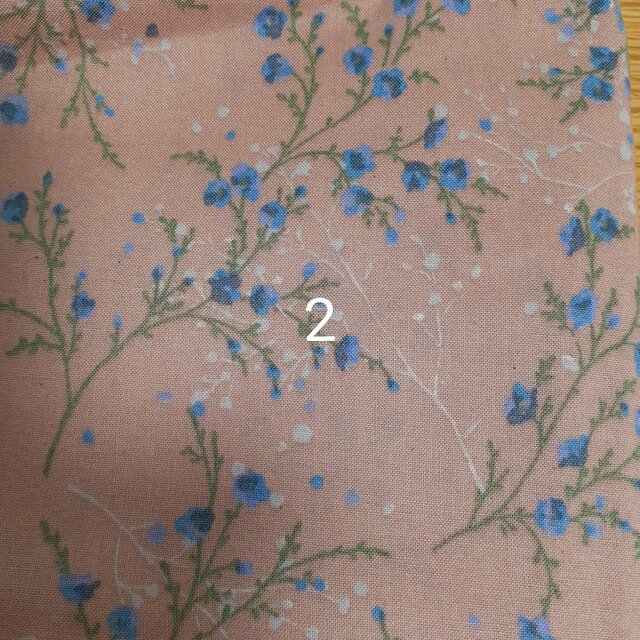 花柄 不織布マスク用マスクカバー | iichi 日々の暮らしを心地よくするハンドメイドやアンティークのマーケットプレイス