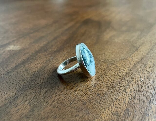 green tree agate ring | iichi 日々の暮らしを心地よくするハンドメイドやアンティークのマーケットプレイス