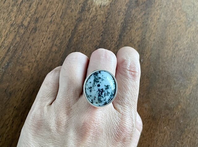 green tree agate ring | iichi 日々の暮らしを心地よくするハンドメイドやアンティークのマーケットプレイス