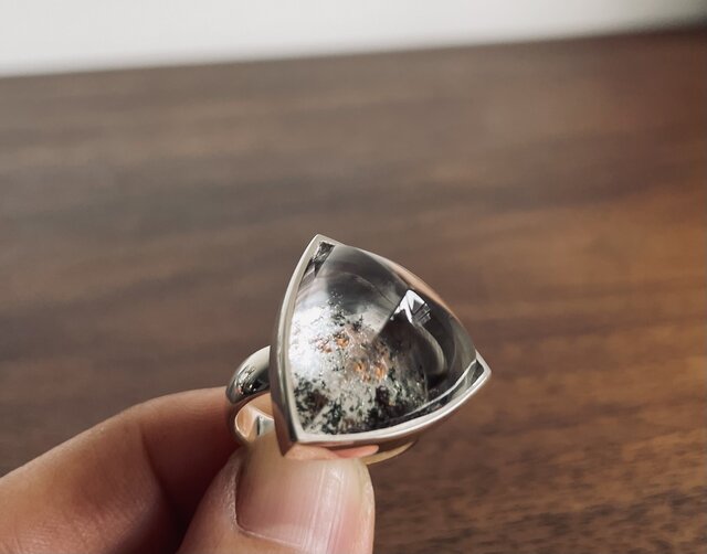 garden quartz triangle ring | iichi 日々の暮らしを心地よくするハンドメイドやアンティークのマーケットプレイス