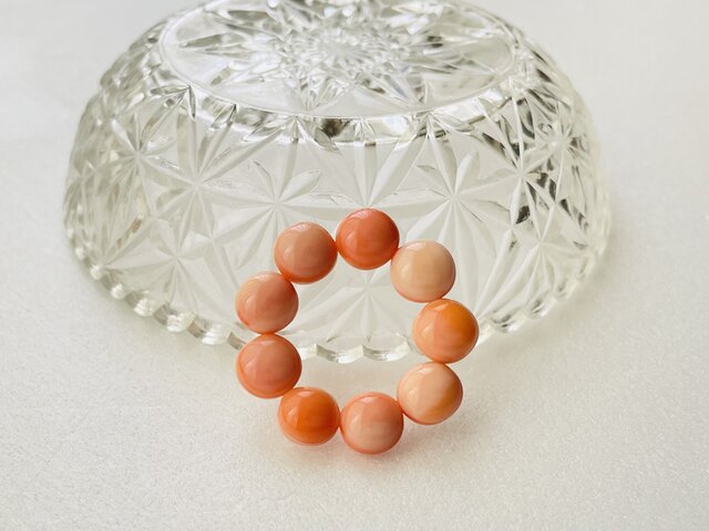 ブローチ・Bonbon（コーラル） | iichi ハンドメイド・クラフト作品・手仕事品の通販
