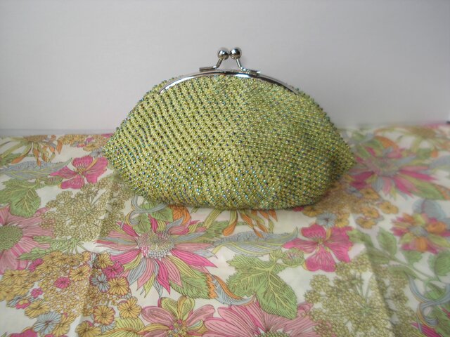 Beaded Purse --Fresh Green-- | iichi ハンドメイド・クラフト作品・手仕事品の通販