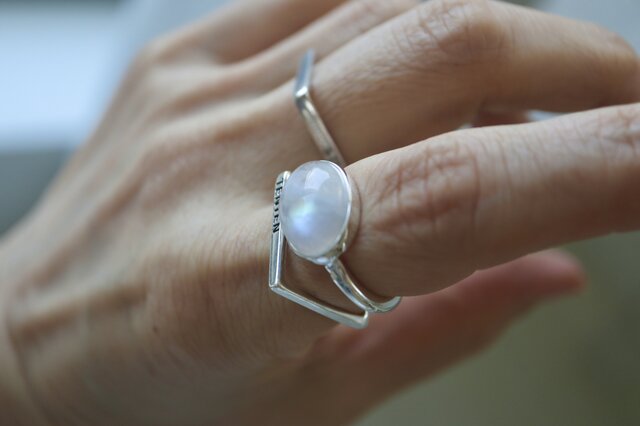 [子兎のmoonstone]ring | iichi ハンドメイド・クラフト作品・手仕事品の通販