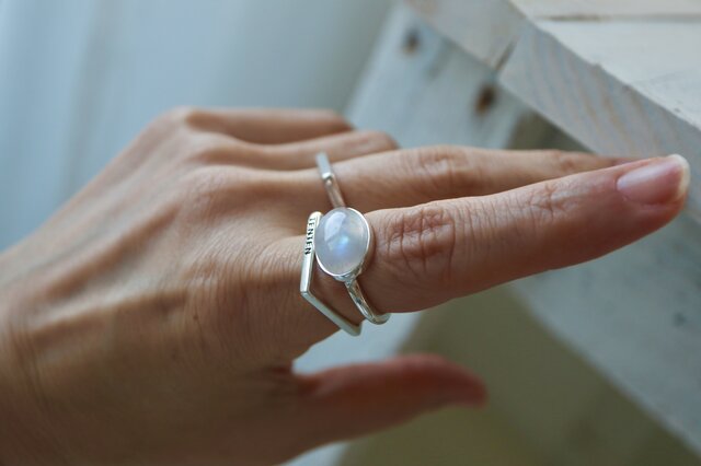 [子兎のmoonstone]ring | iichi ハンドメイド・クラフト作品・手仕事品の通販