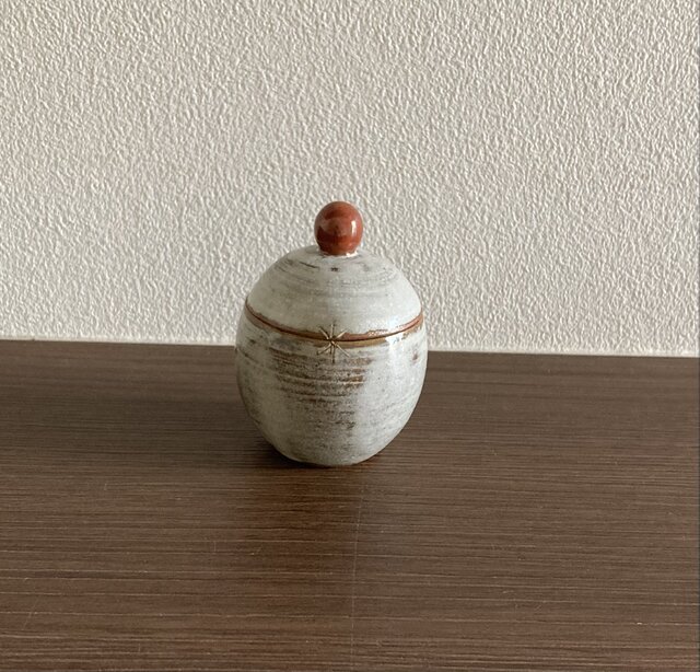 小さく丸い小物入れ | iichi ハンドメイド・クラフト作品・手仕事品の通販