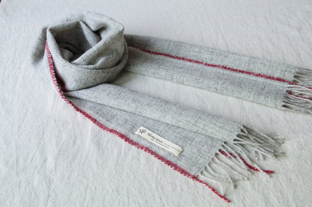 ホームスパンマフラー ライトグレー | iichi 日々の暮らしを心地よくするハンドメイドやアンティークのマーケットプレイス