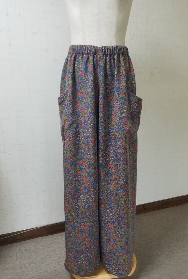 着物リメイク ワイドパンツ Iichi 日々の暮らしを心地よくするハンドメイドやアンティークのマーケットプレイス 