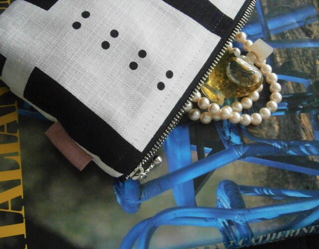 chic&modern 北欧風×linen PouchSet | iichi ハンドメイド・クラフト作品・手仕事品の通販