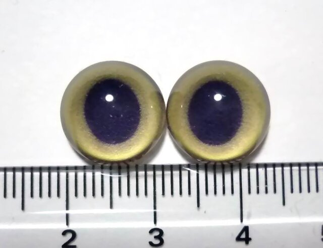 半球グラスアイ12mm 再販なし・売り切り一点もの 12-079 | iichi 日々の暮らしを心地よくするハンドメイドやアンティークのマーケットプレイス