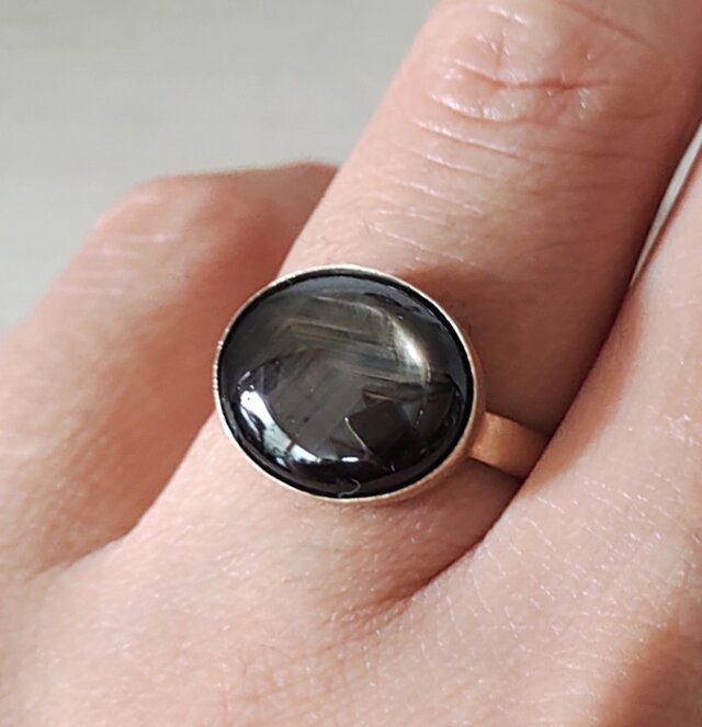 光の差す方へ＊black star sapphire K10 ring | iichi ハンドメイド・クラフト作品・手仕事品の通販