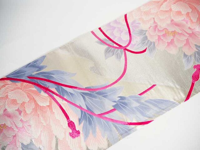 o0026 椿文様 帯 85cm売り 正絹 / ハギレ 古布 古裂 織 材料 表具 kimono obi | iichi 日々の暮らしを心地よくするハンドメイドやアンティークのマーケットプレイス