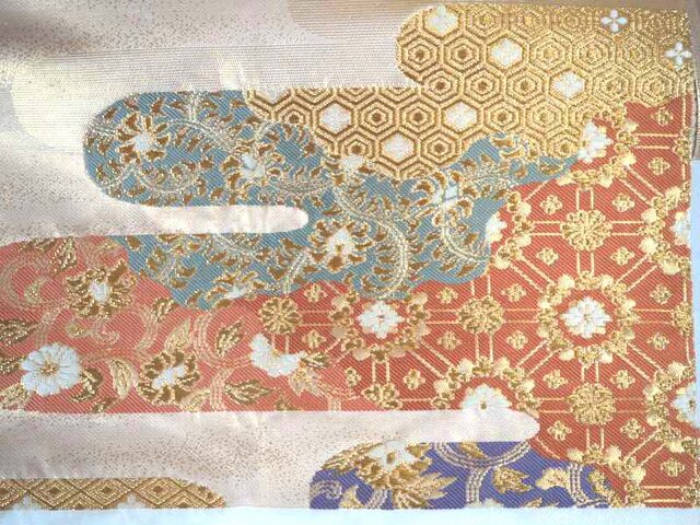 o0027 吉祥文様 帯 85cm売り 正絹 / ハギレ 古布 古裂 織 材料 表具 kimono obi | iichi 日々の暮らしを心地よくするハンドメイドやアンティークのマーケットプレイス