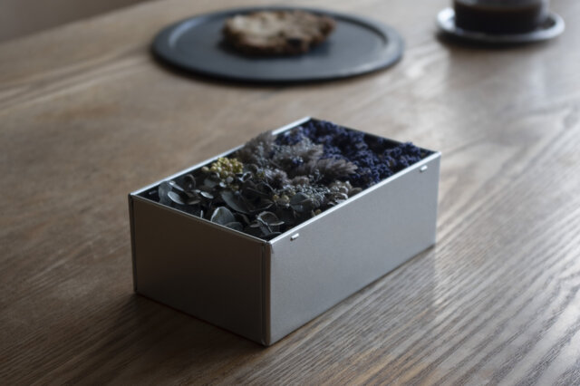 ラベンダーのBOX FLOWER | iichi 日々の暮らしを心地よくするハンドメイドやアンティークのマーケットプレイス