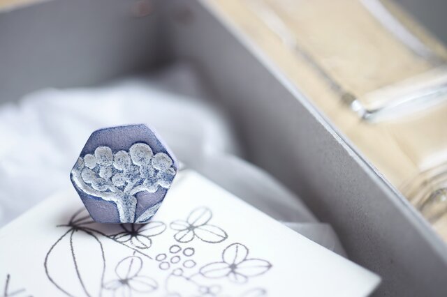 陶土の草花指輪 : : : 1036 | iichi ハンドメイド・クラフト作品・手仕事品の通販