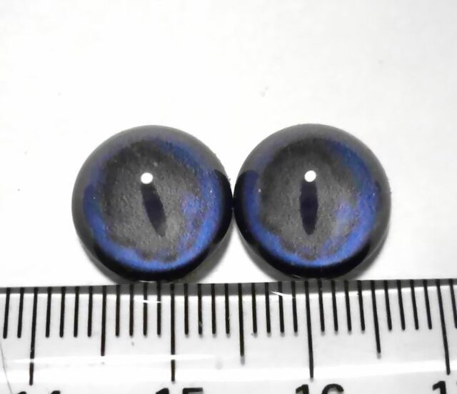 半球グラスアイ12mm 再販なし・売り切り一点もの 12-091 | iichi 日々の暮らしを心地よくするハンドメイドやアンティークのマーケットプレイス