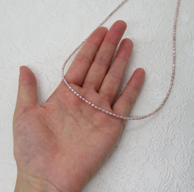 優しいピンクのケシパール ロングネックレス MN0922-002 | iichi ハンドメイド・クラフト作品・手仕事品の通販