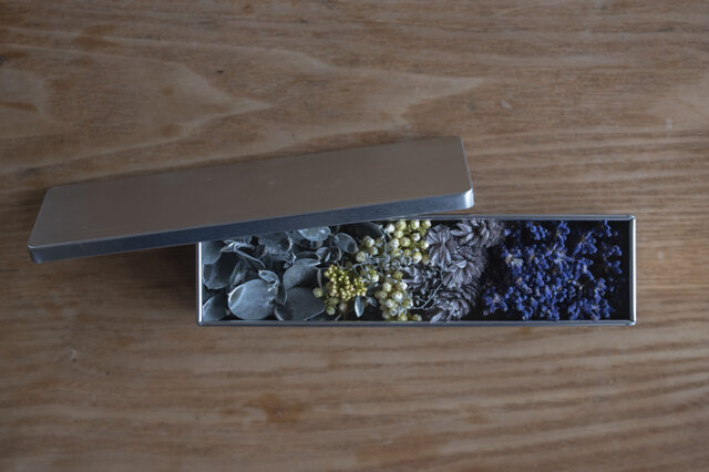 ラベンダーのBOX FLOWERミニ | iichi 日々の暮らしを心地よくするハンドメイドやアンティークのマーケットプレイス