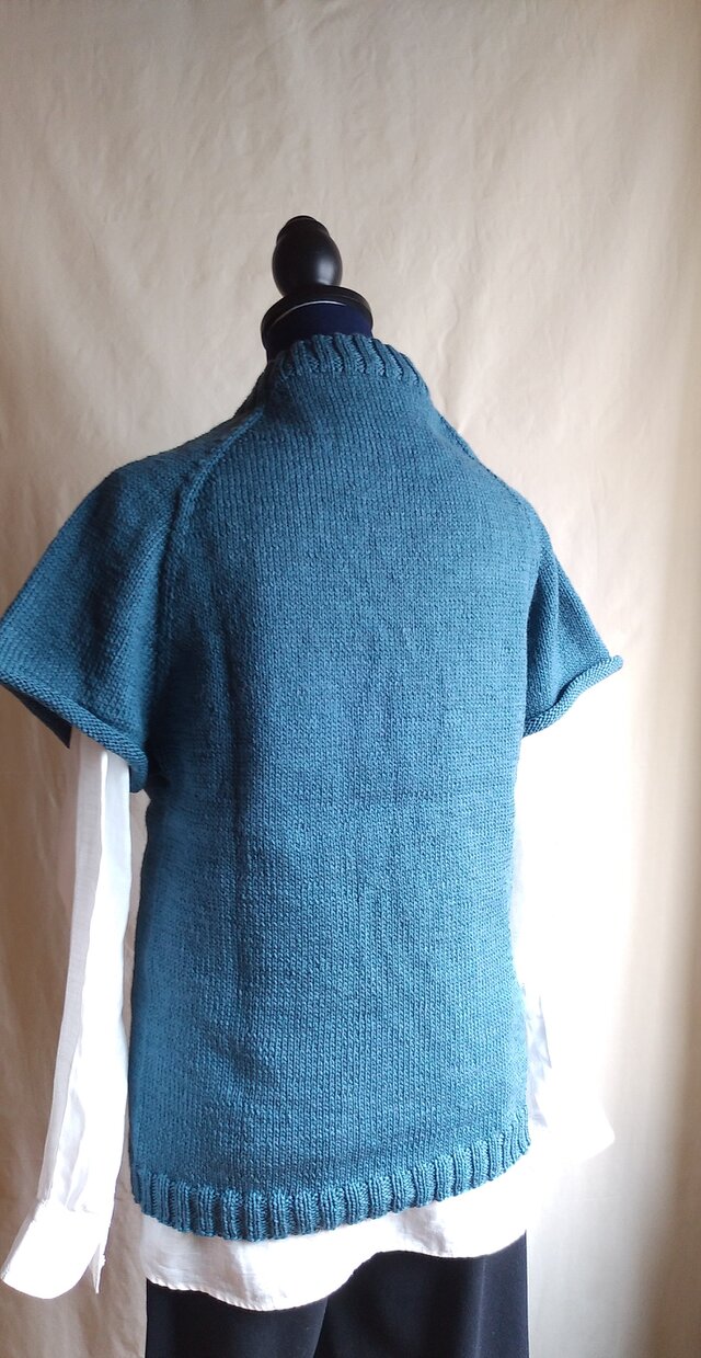 手編みベスト ＃10 | iichi 日々の暮らしを心地よくするハンドメイドやアンティークのマーケットプレイス