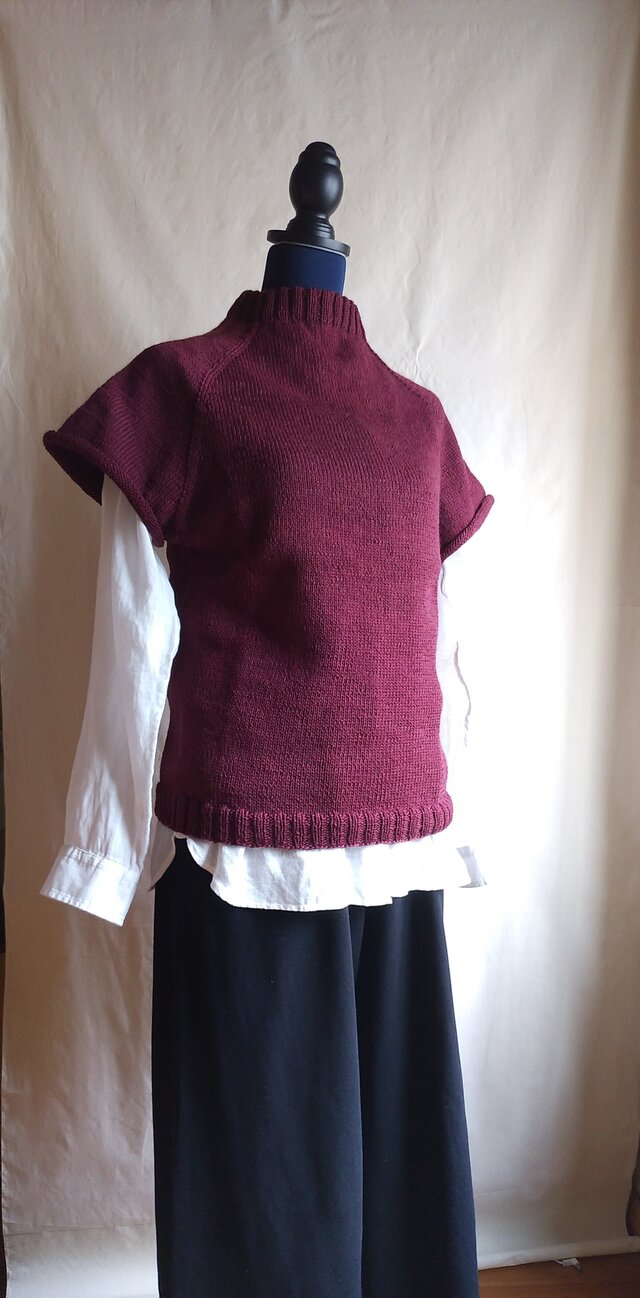 手編みベスト ＃11 | iichi 日々の暮らしを心地よくするハンドメイドやアンティークのマーケットプレイス