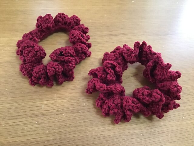 シュシュ【商品番号:2203-2】 | iichi 日々の暮らしを心地よくするハンドメイドやアンティークのマーケットプレイス