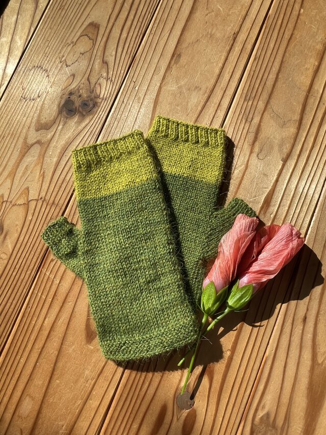 No.904 ミトン | iichi 日々の暮らしを心地よくするハンドメイドやアンティークのマーケットプレイス