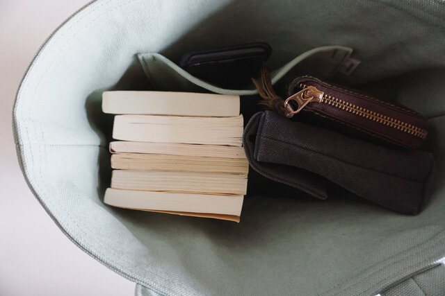 TOTE BAG -bicolor- (M) / grege × pink | iichi ハンドメイド・クラフト作品・手仕事品の通販