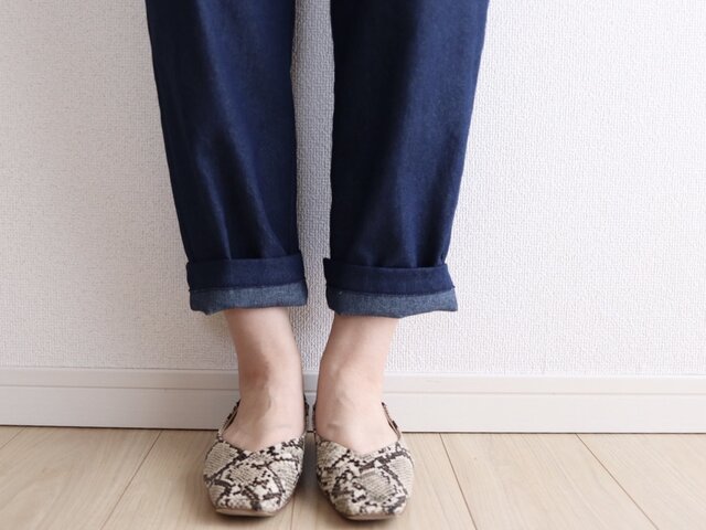 柔かデニムのテーパードパンツ No.249 | iichi 日々の暮らしを心地よくするハンドメイドやアンティークのマーケットプレイス