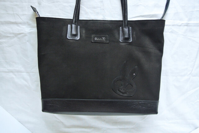 うさぎスカル（UR-1)、ヌバックのトート。 | iichi ハンドメイド・クラフト作品・手仕事品の通販